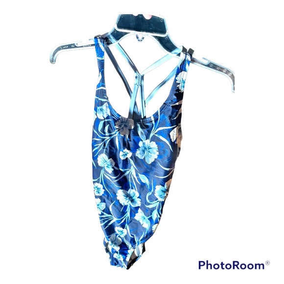 Speedo | Swim | Speedo Blue Floral Crossback One Piece Swimsuit Sz ...